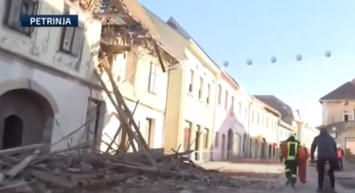 Hrvatska /Petrinja: Poginulo jedno dijete, pola grada srušeno / Radio ...