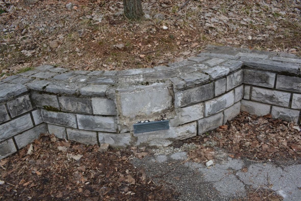 Sarajevo /Vandali "napali" Aleju ambasadora: Istrgnuli kamene ploče ...