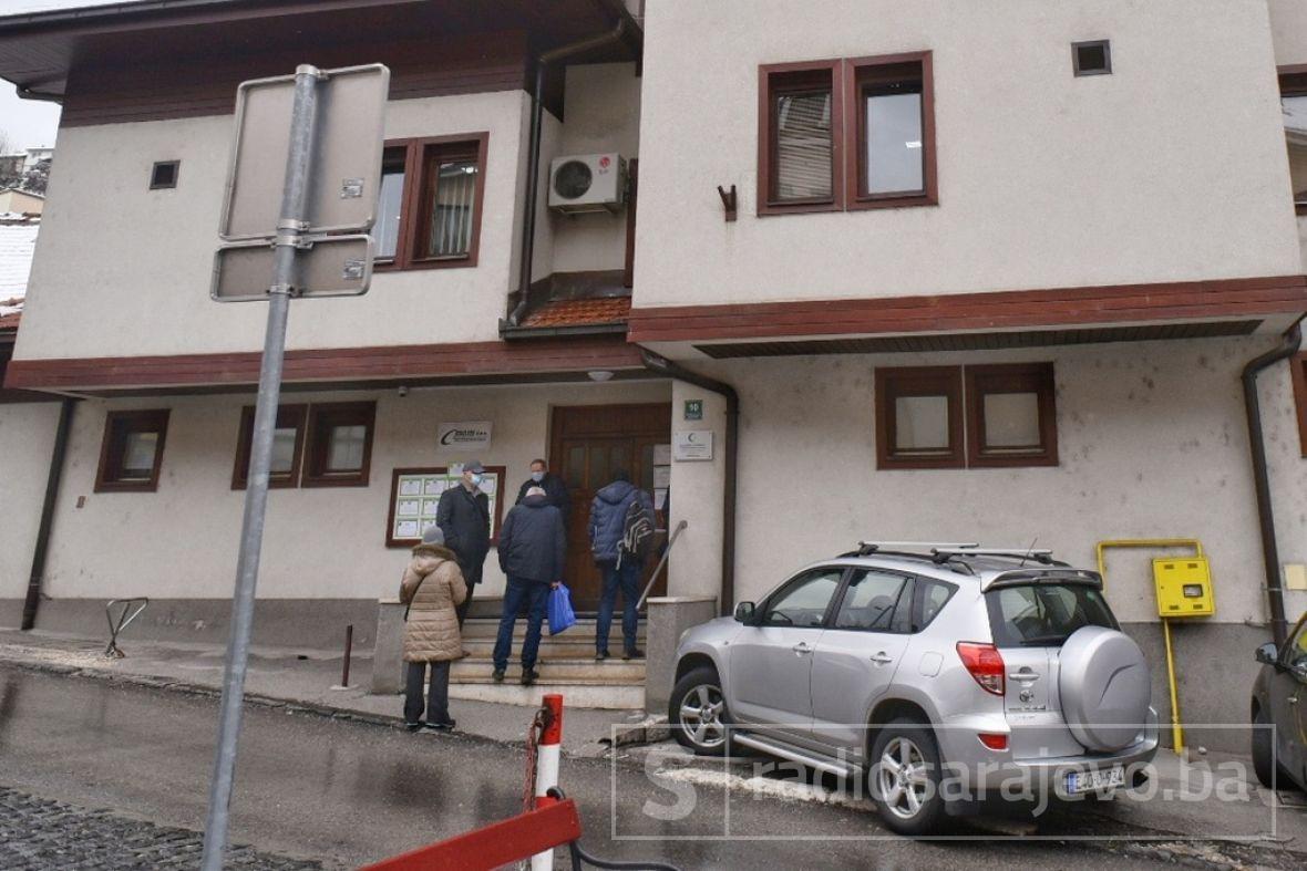 Koliko je umrlih od korone u Sarajevu? Ovo su relevantne informacije ...