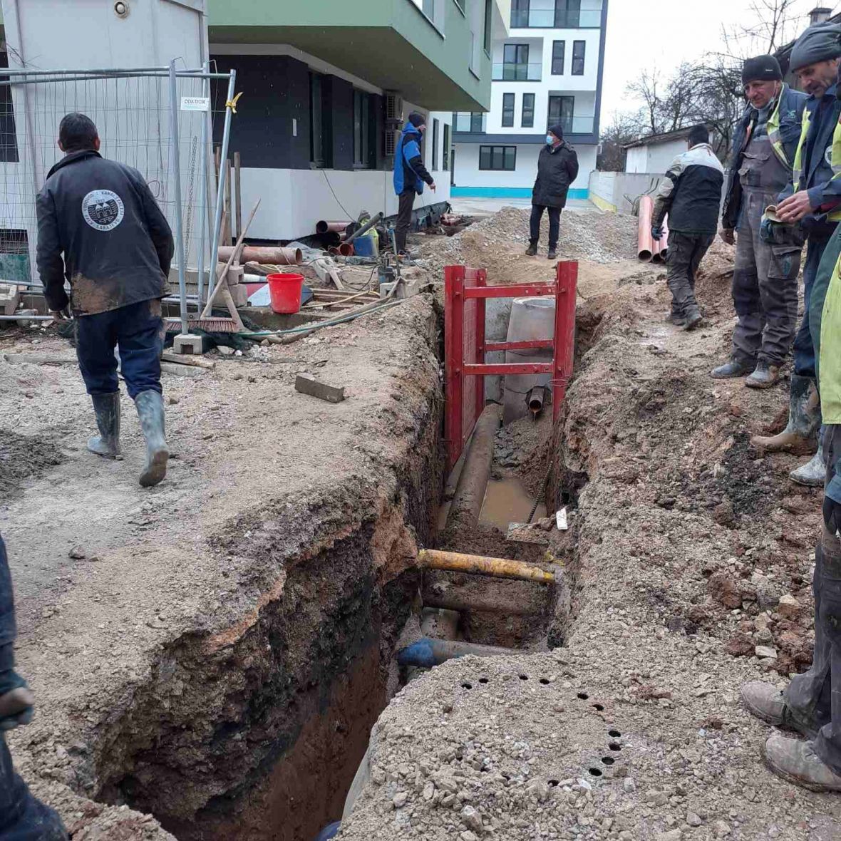 Radovi /ViK i danas kopa: Mnoge sarajevske ulice bez vode / Radio Sarajevo