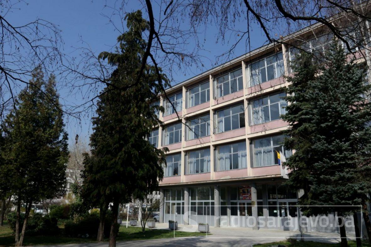 Misli o prirodi/Istražujemo ekološke prakse: Druga gimnazija Sarajevo ...